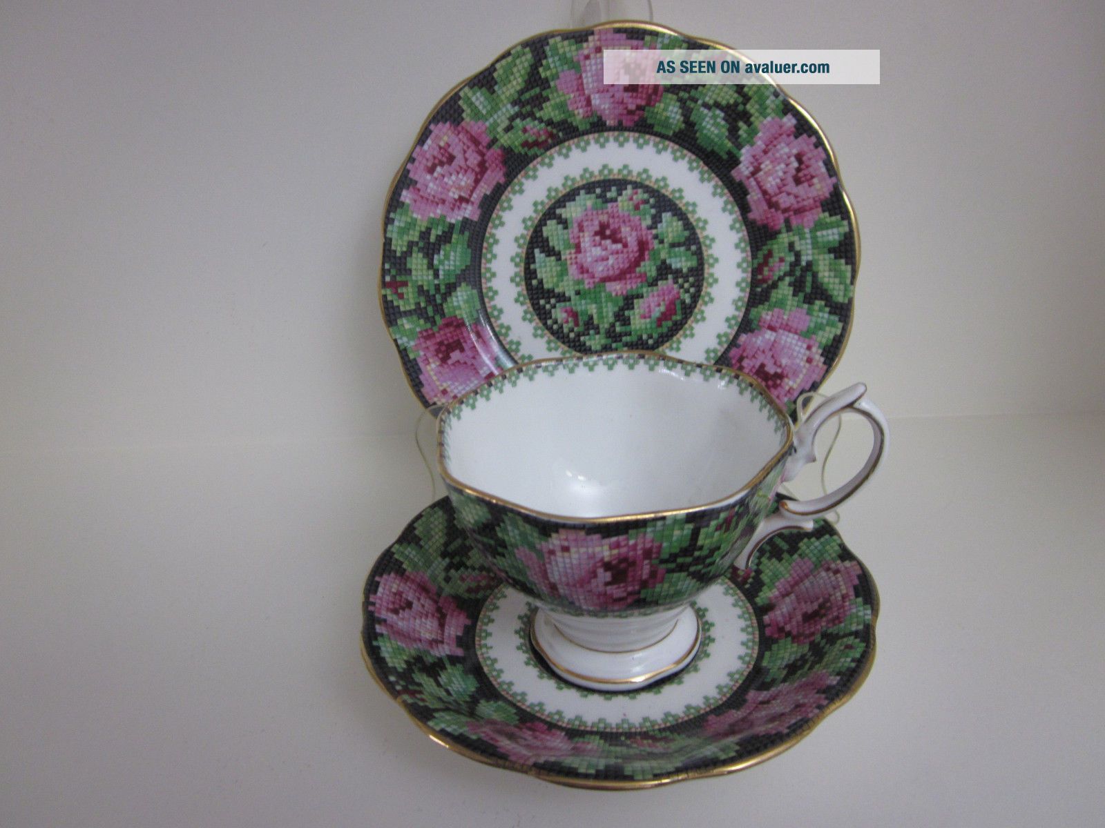 STUNNING VINTAGE ROYAL ALBERT NEEDLE POINT FINE BONE CHINA TRIO | #6878240