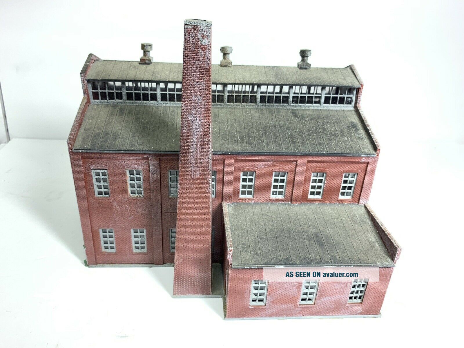 Vintage HO Scale Factory Iron Weathered Buikding | #6896344