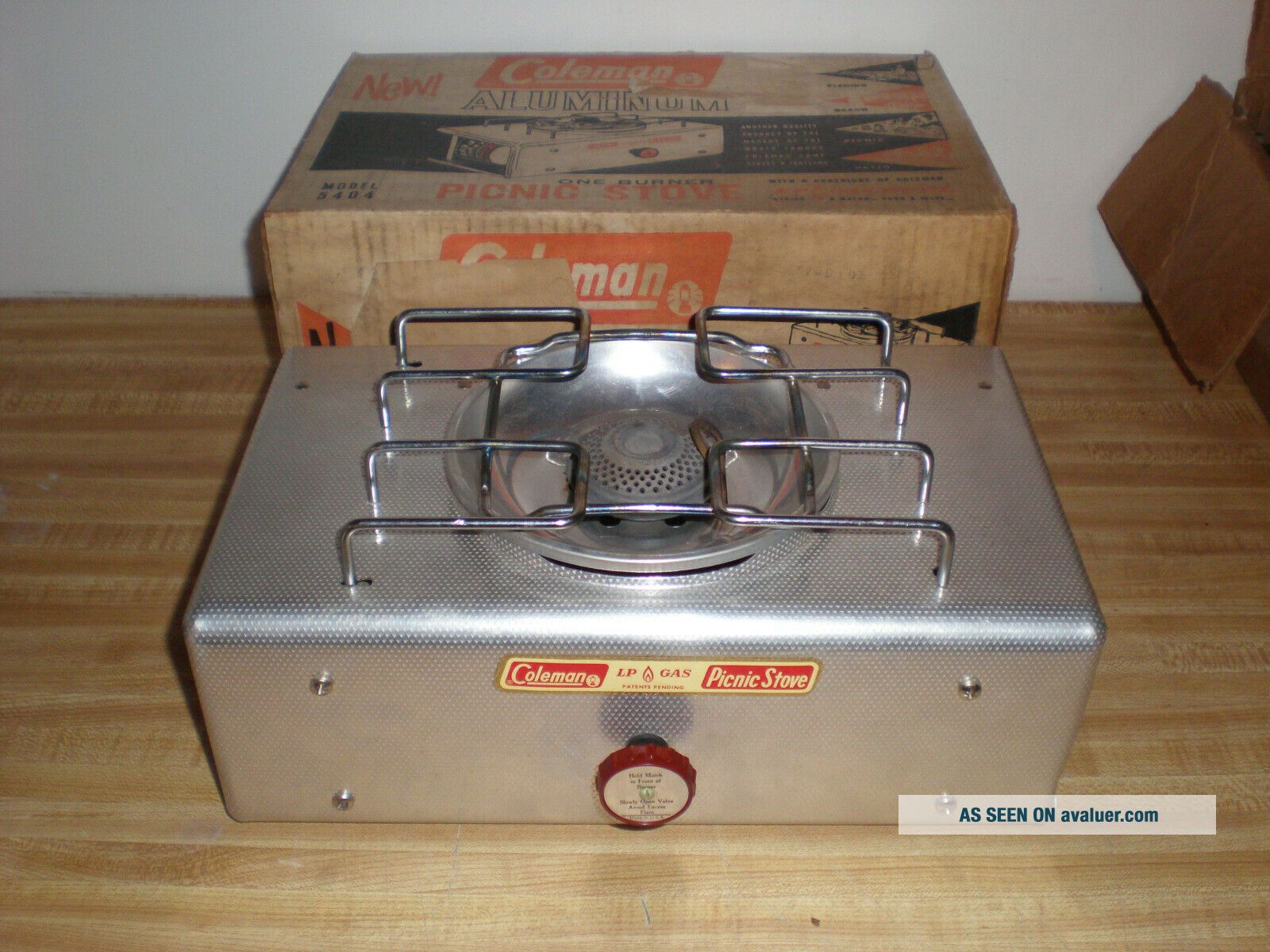 Very Vintage COLEMAN Aluminum Picnic Stove 5404 With Box | #6903231
