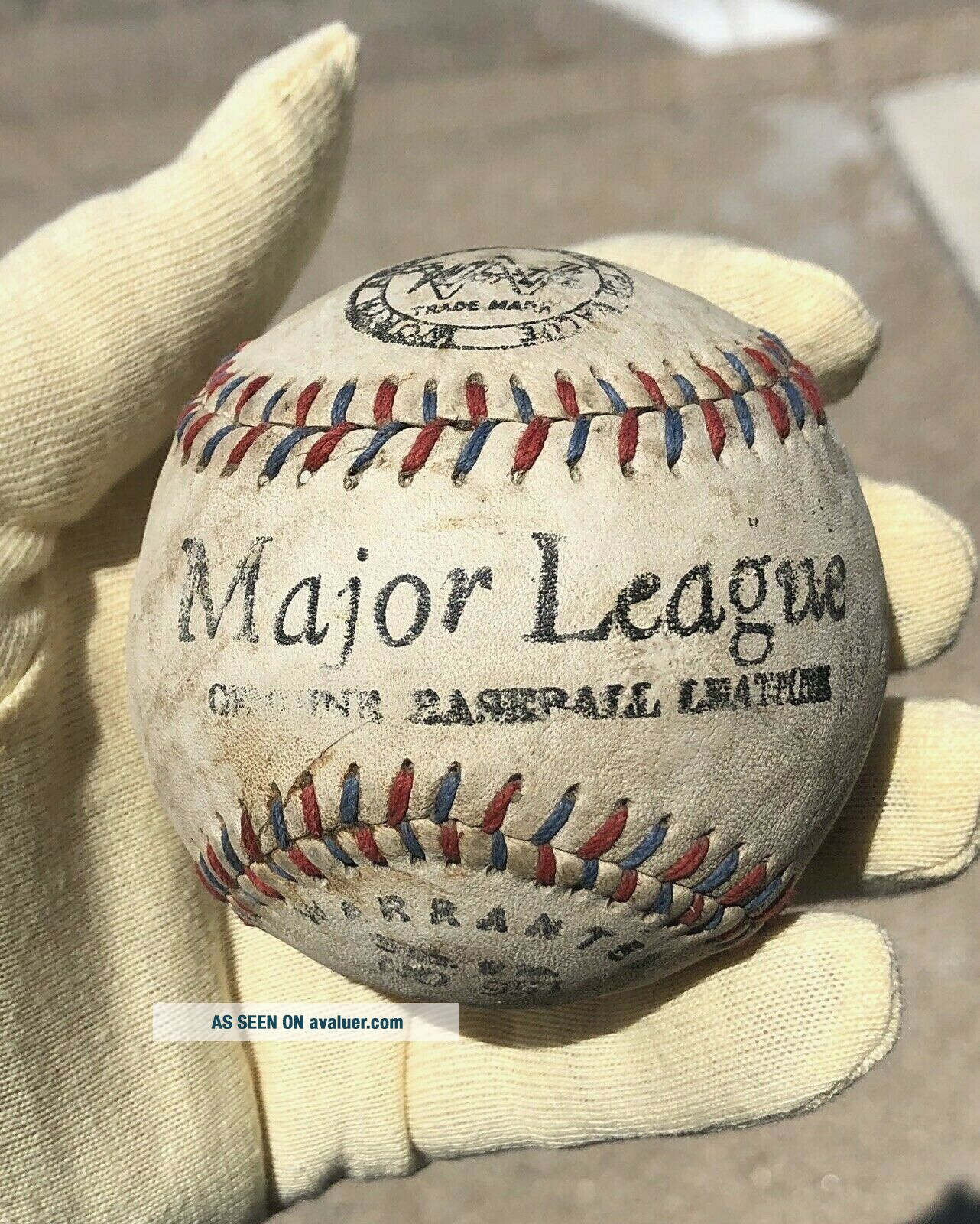 Old Rare ViNtAgE WORTH MAJOR LEAGUE BASEBALL RED & BLUE STITCHING NO ...