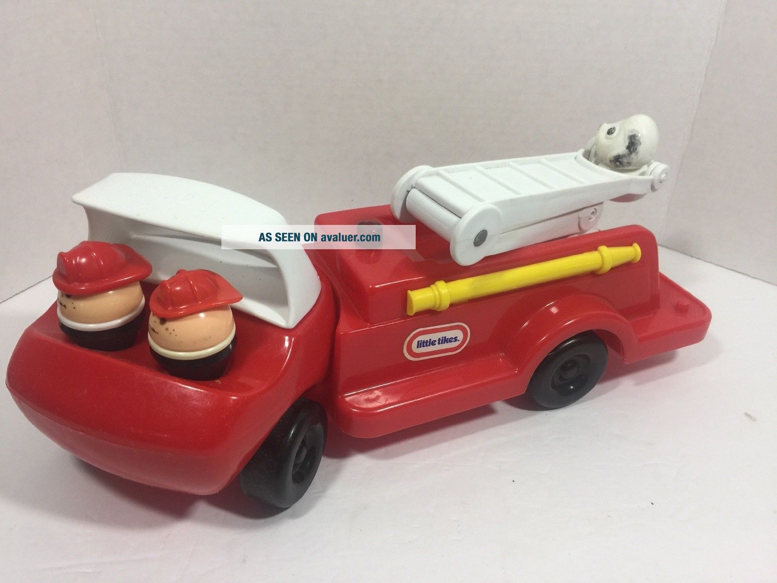 Vintage Little Tikes Toddle Tots Fire Truck Engine With 3 Figures ...