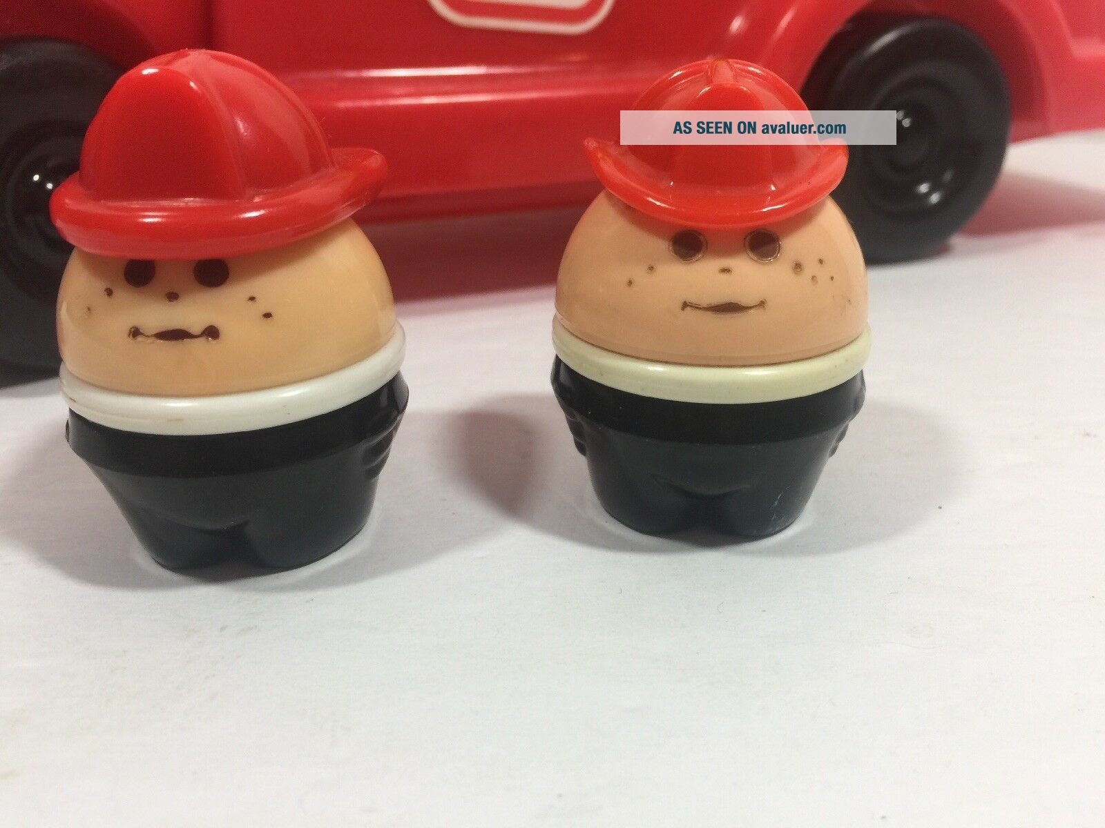 Vintage Little Tikes Toddle Tots Fire Truck Engine With 3 Figures ...