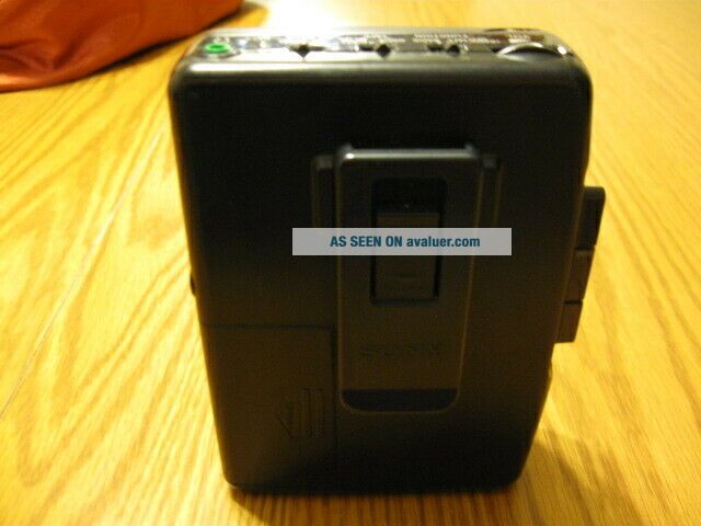 Vintage Sony Walkman WM - FX20 Radio Tape Player Does Not. Has BELT ...