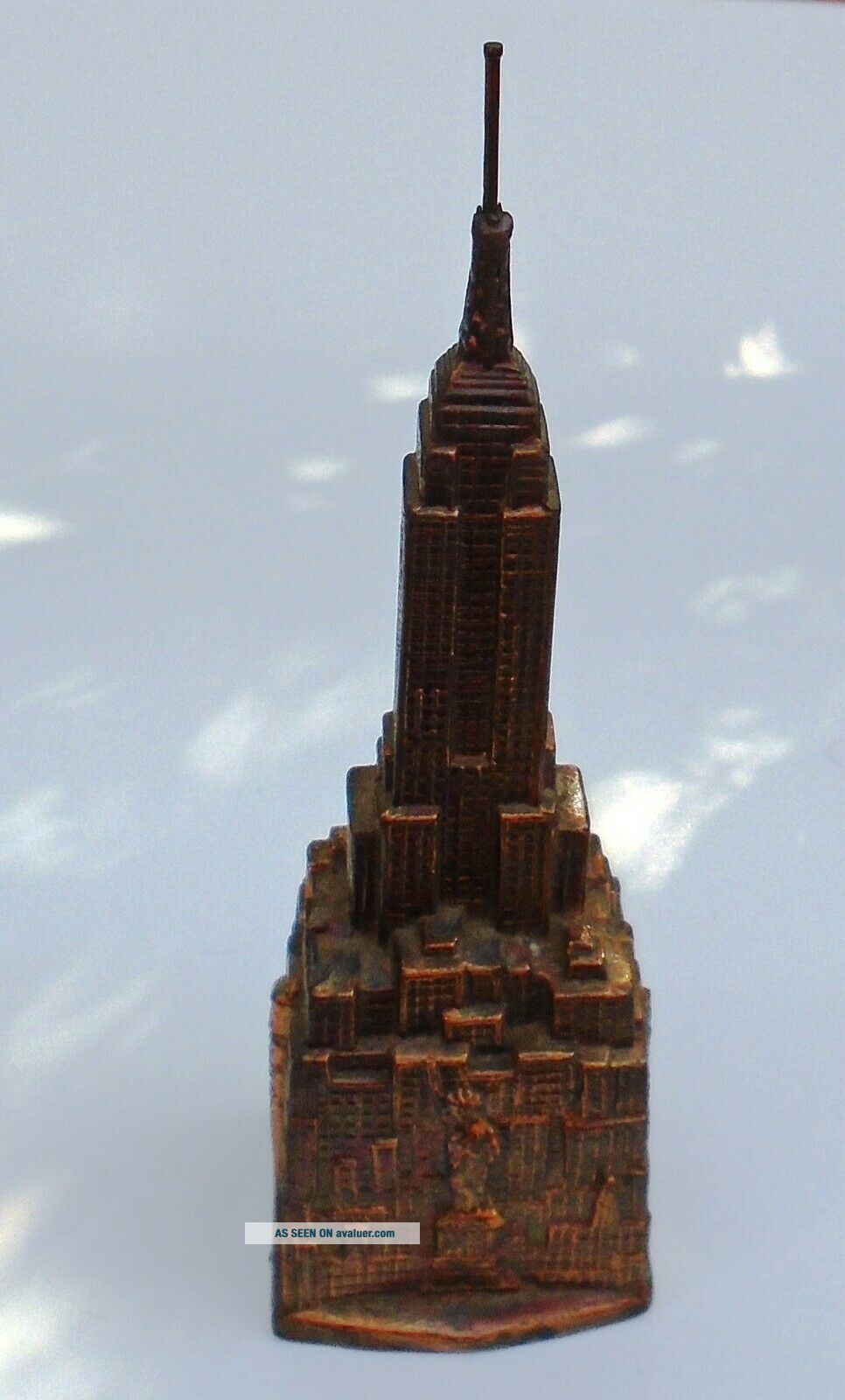 Vintage EMPIRE STATE BUILDING Figure Metal Coin Bank York City Souvenir ...