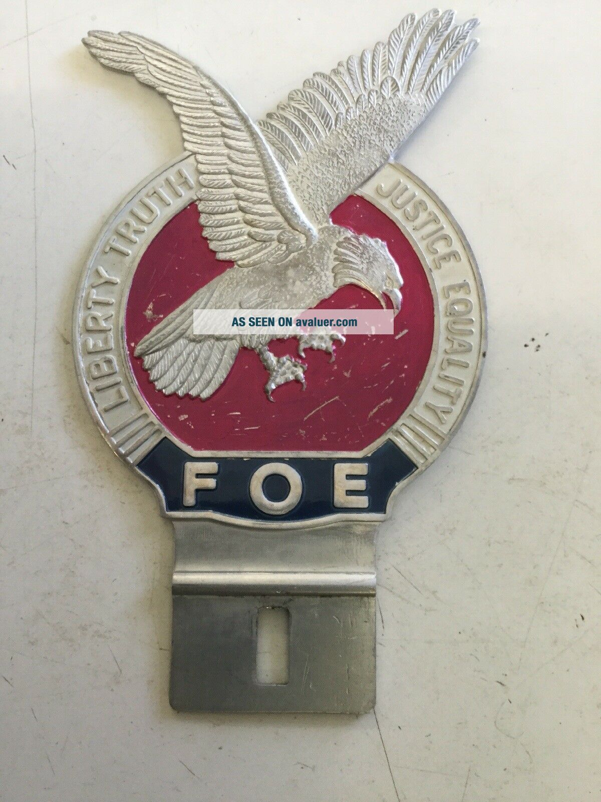 VINTAGE FOE FRATERNAL ORDER OF EAGLES METAL LICENSE PLATE TOPPER | #7253981