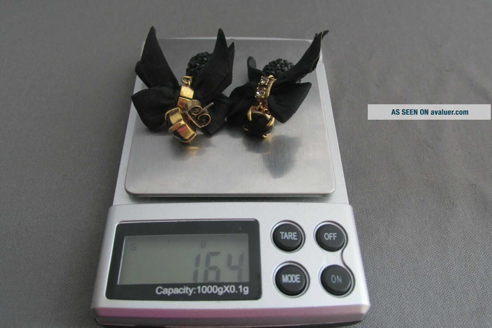 VINTAGE J CREW GOLD TONE BLACK BOW RHINESTONE BALL GLOBE DANGLE PIERCED ...