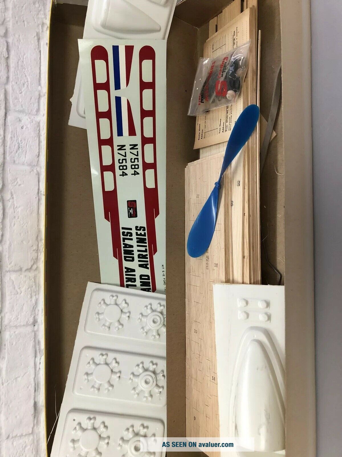 Vintage Airplane Ford Tri Motor Balsa Wood Kit | #7242804