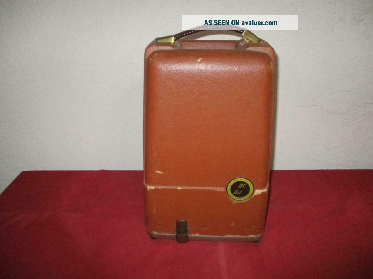1940s Revere 8mm MOVIE PROJECTOR Model 85 With Case | #7259100