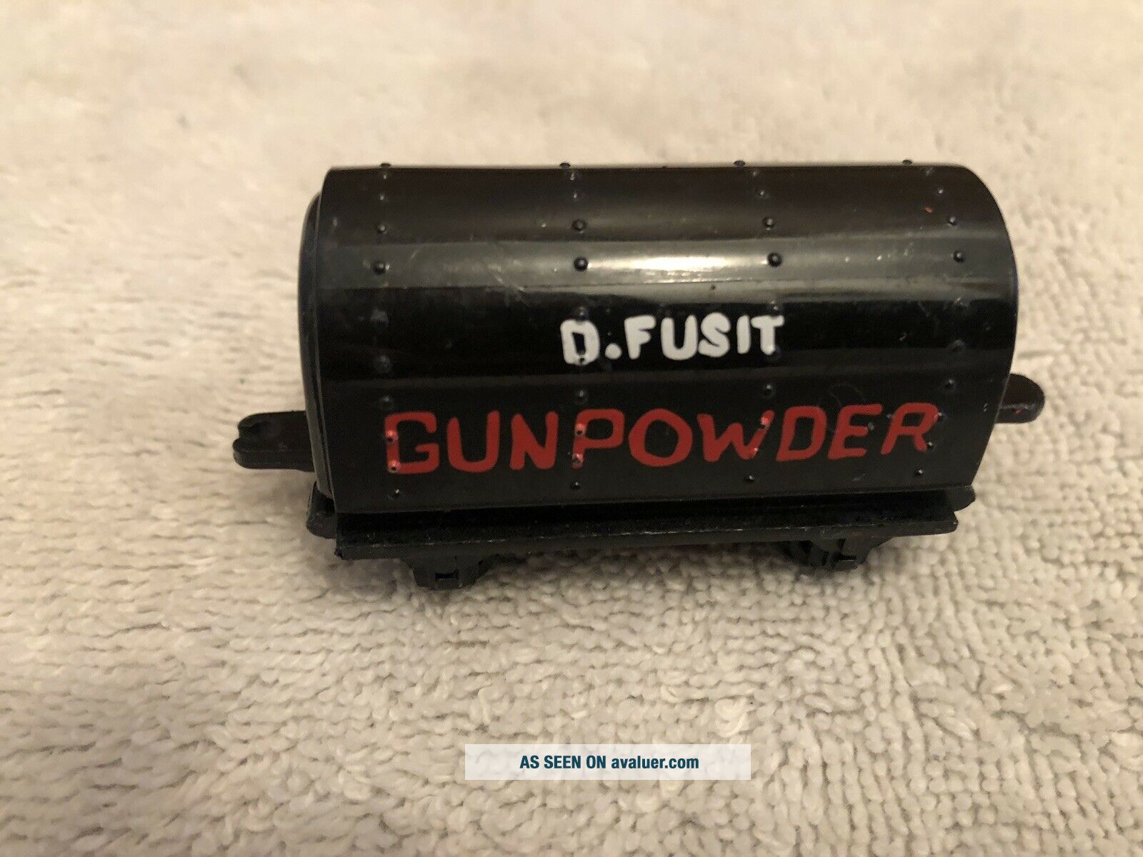 1999 ERTL Thomas Train Tank Engine & Friends D. Fusit Gunpowder Tanker ...