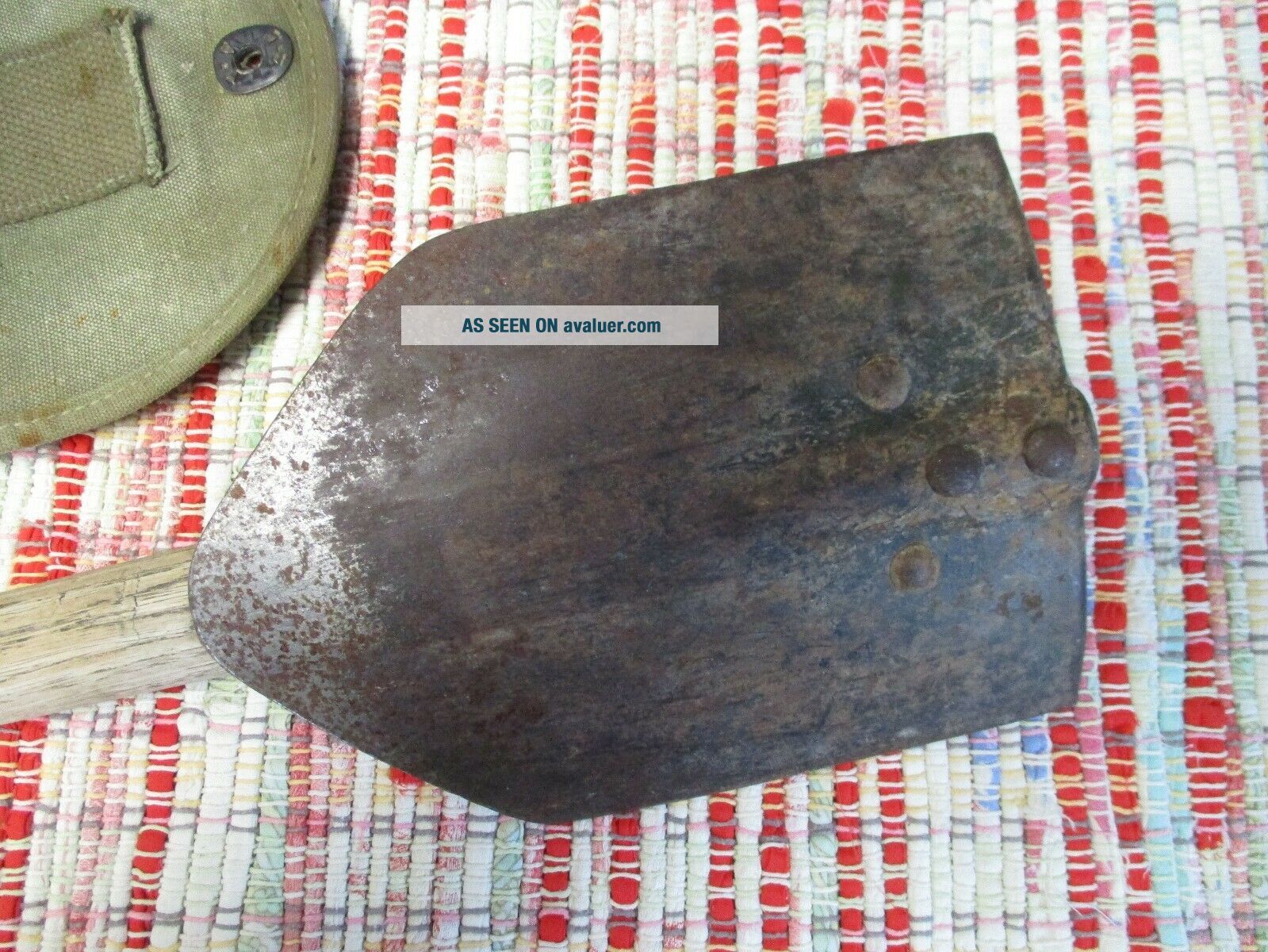 Vintage WW2 Army Folding Shovel Trench Tool W/Pouch | #7311344