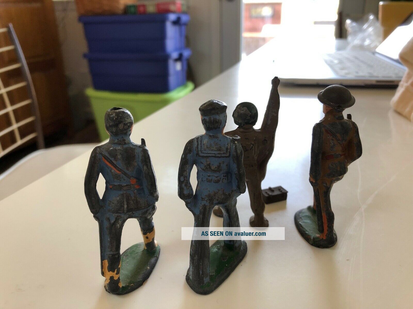4 Vintage CAST IRON Metal Toy Army Men Soldiers Paint Made In USA ...