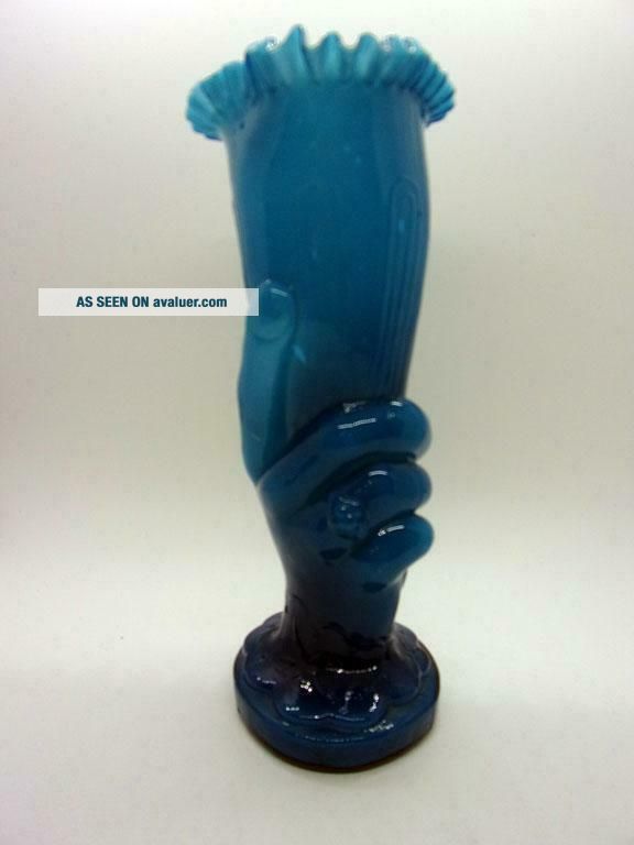 VINTAGE TURQUOISE BLUE GLASS HAND HOLDING FLUTED VASE | #7361225