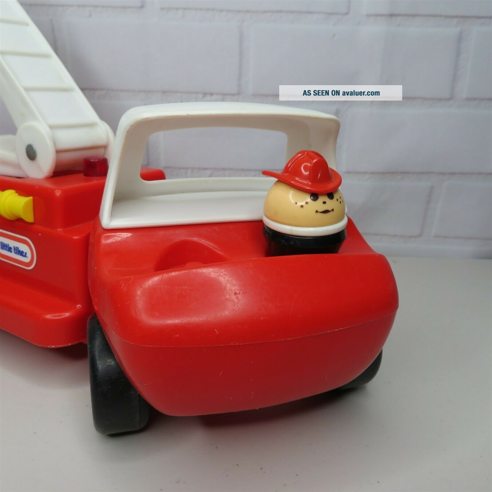 Vintage Little Tikes Fire Truck Toy Toddle Tots 2 Fireman Figures ...
