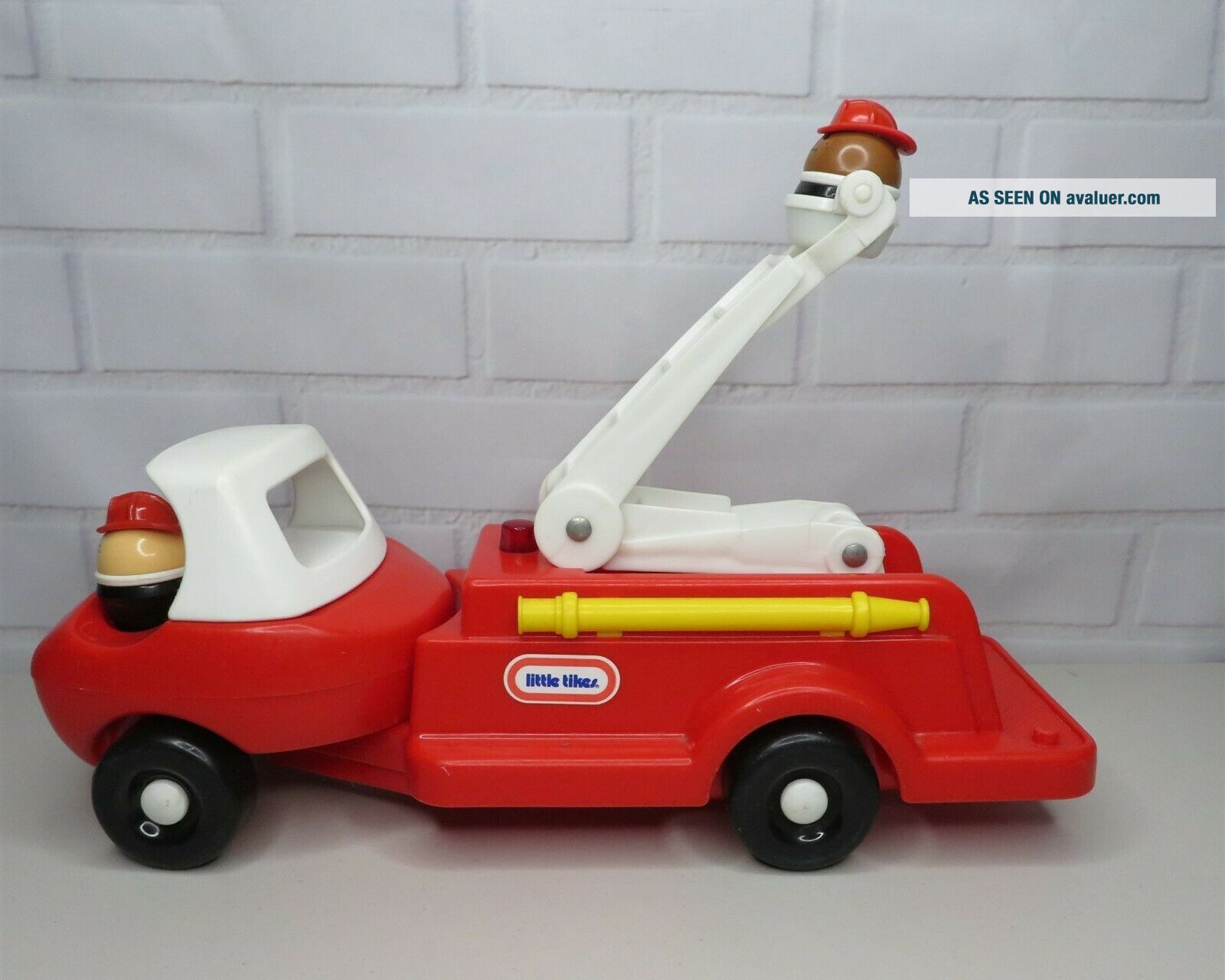 Vintage Little Tikes Fire Truck Toy Toddle Tots 2 Fireman Figures ...