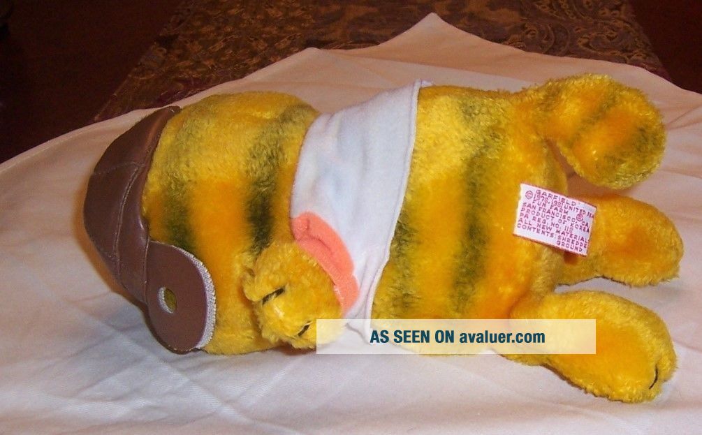 VINTAGE GARFIELD CAT PLUSH 1980 ' S? FOOTBALL PLAYER RETRO HELMET FUN ...