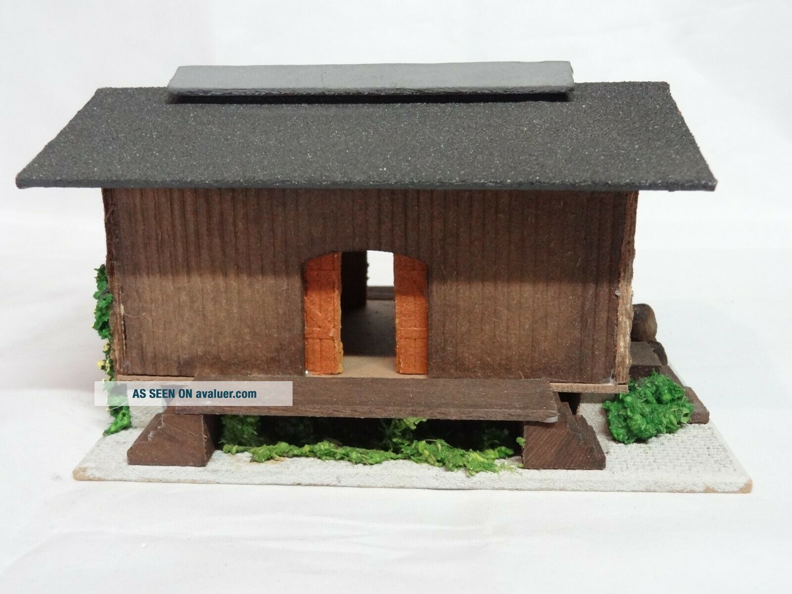 Vintage (1960s) German Wooden HO Scale Building - Barn Or Storage ...