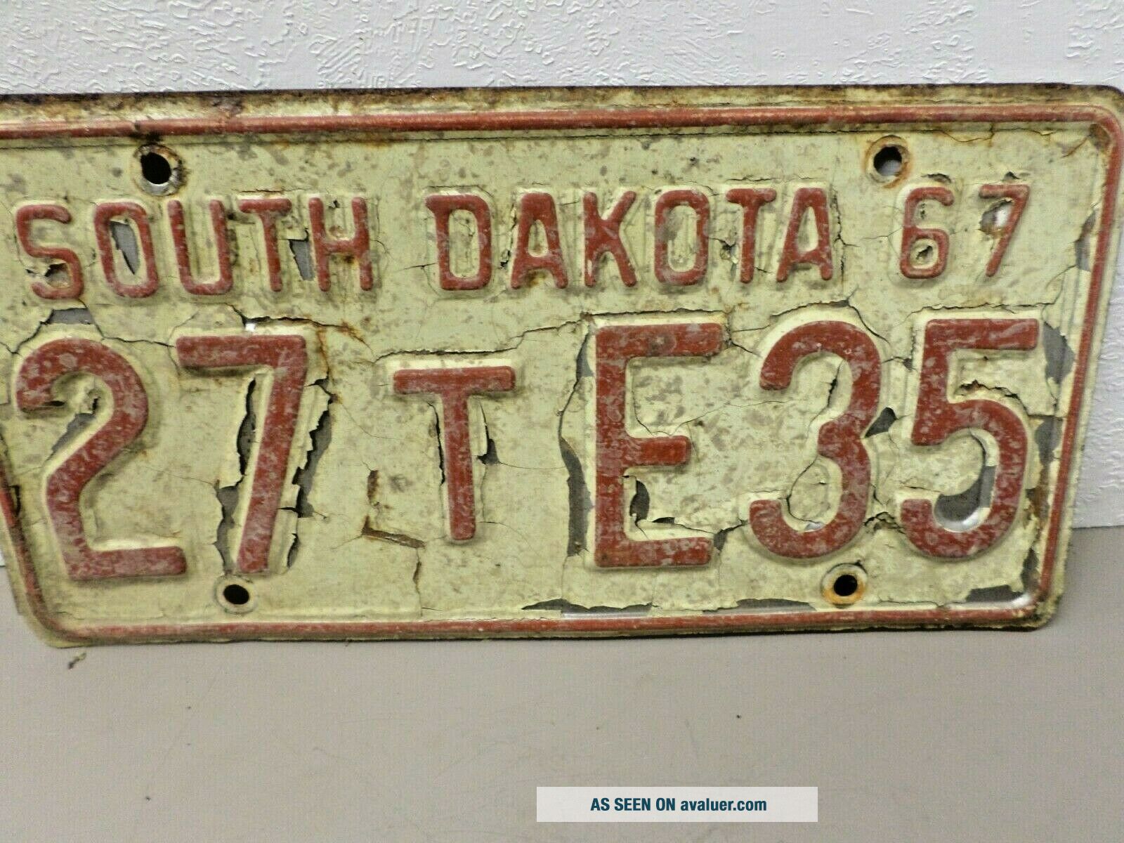 1967 SOUTH DAKOTA License Plate 27 T E35 Vintage Truck License Plate ...
