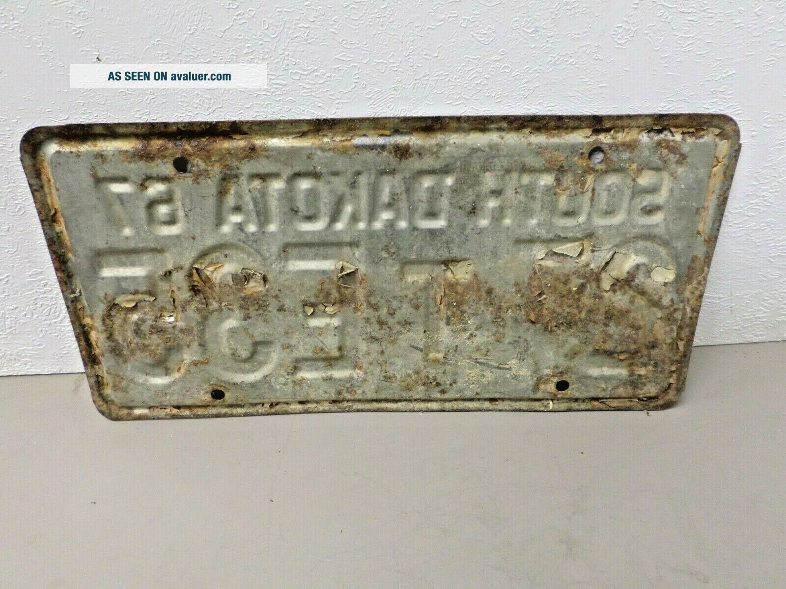 1967 SOUTH DAKOTA License Plate 27 T E35 Vintage Truck License Plate ...