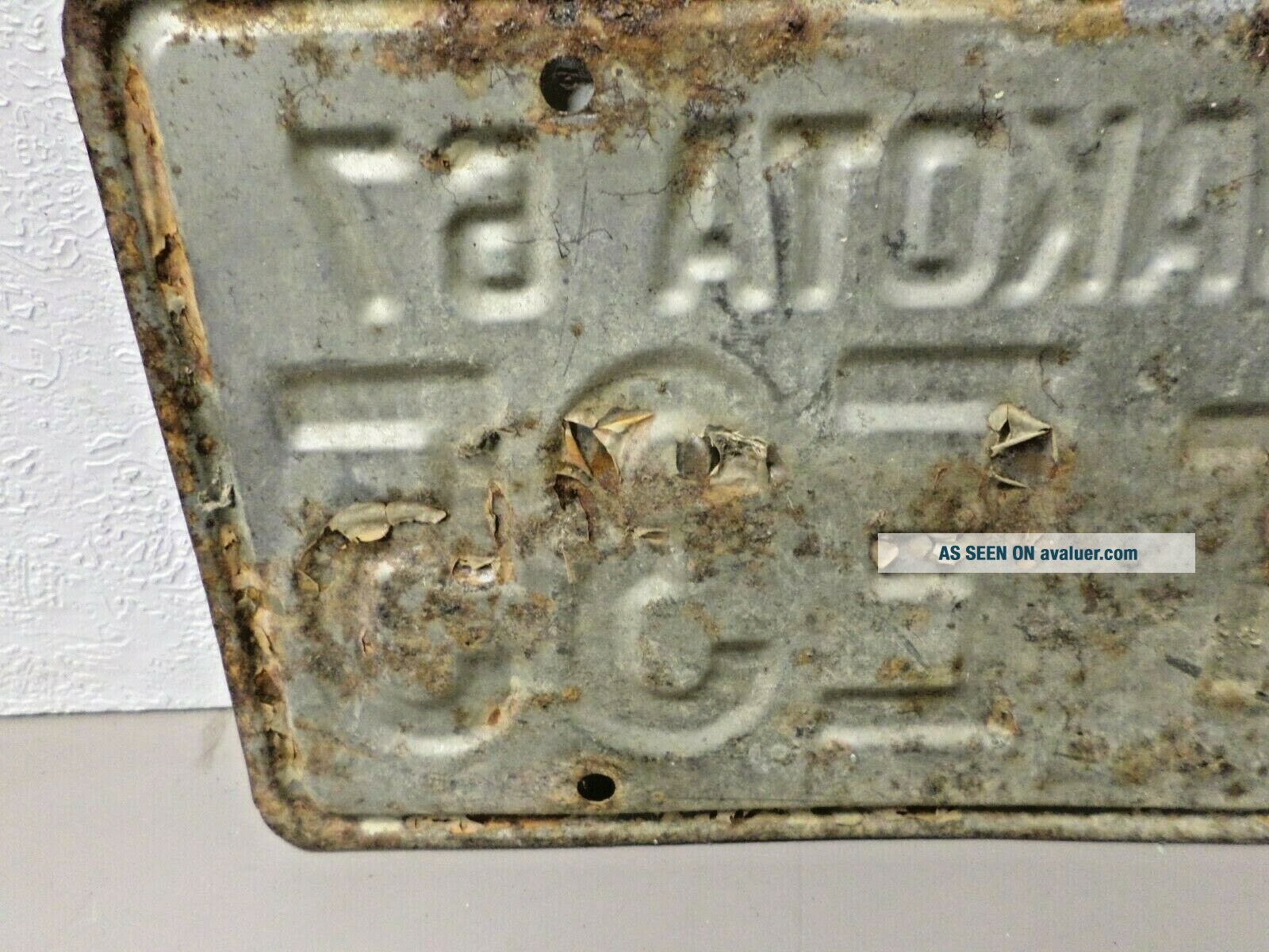 1967 SOUTH DAKOTA License Plate 27 T E35 Vintage Truck License Plate ...