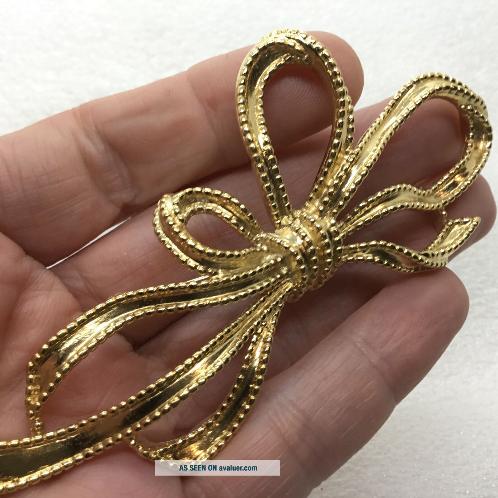 Signed TRIFARI Vintage 4 Inch LONG BOW BROOCH Pin Gold Tone Costume ...