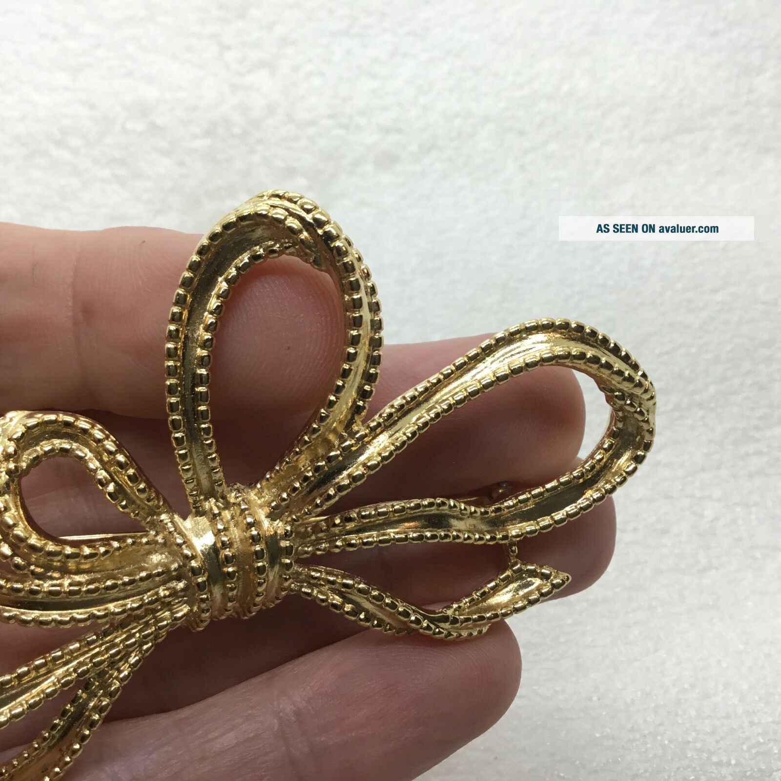 Signed TRIFARI Vintage 4 Inch LONG BOW BROOCH Pin Gold Tone Costume ...