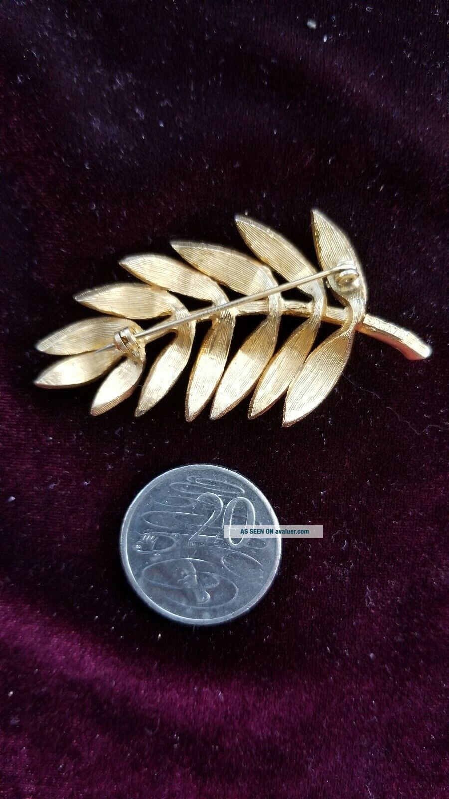 Vintage Kramer Gold Tone Brooch/Pin In | #8007380