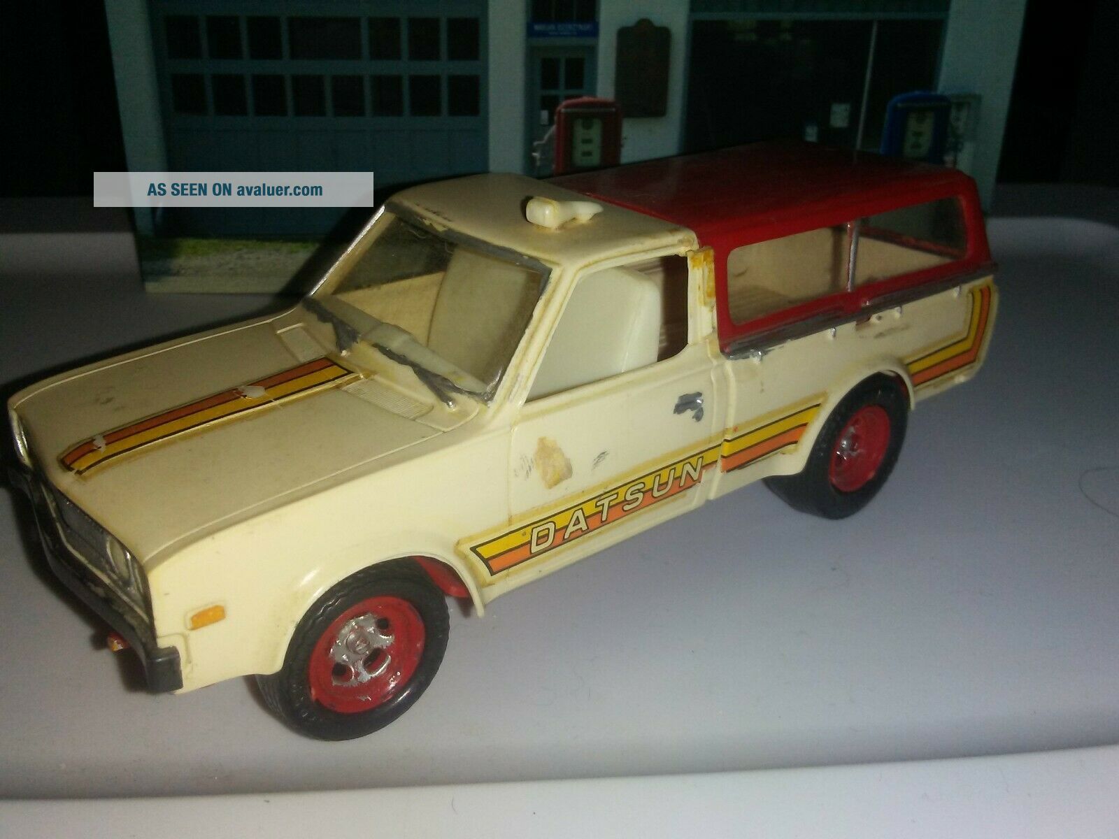 VINTAGE 1979 MONOGRAM DATSUN CAMPER PICKUP TRUCK MODEL KIT - Assembled ...