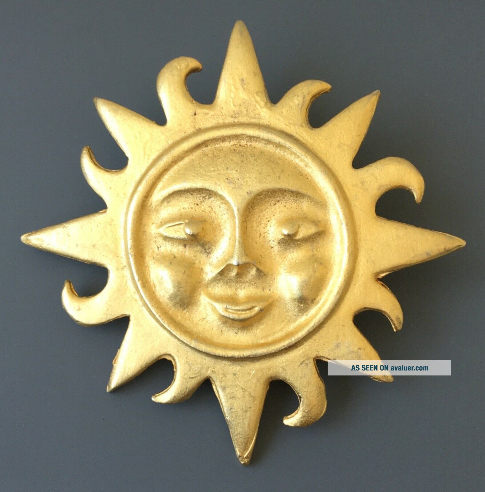 Vintage Golden Sun Face Brooch And Pendant In Gold Tone Metal | #8107422