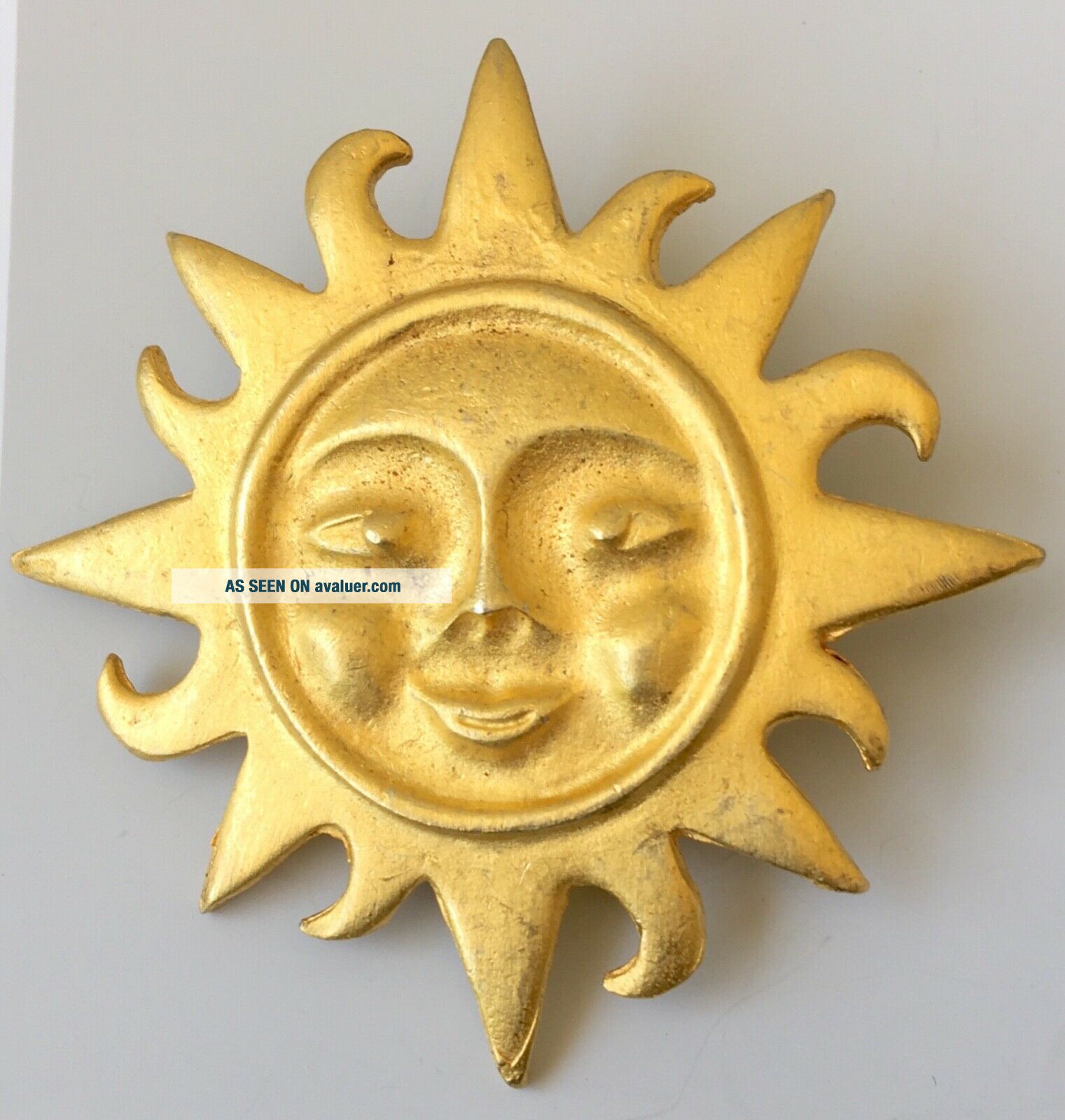 Vintage Golden Sun Face Brooch And Pendant In Gold Tone Metal | #8107422