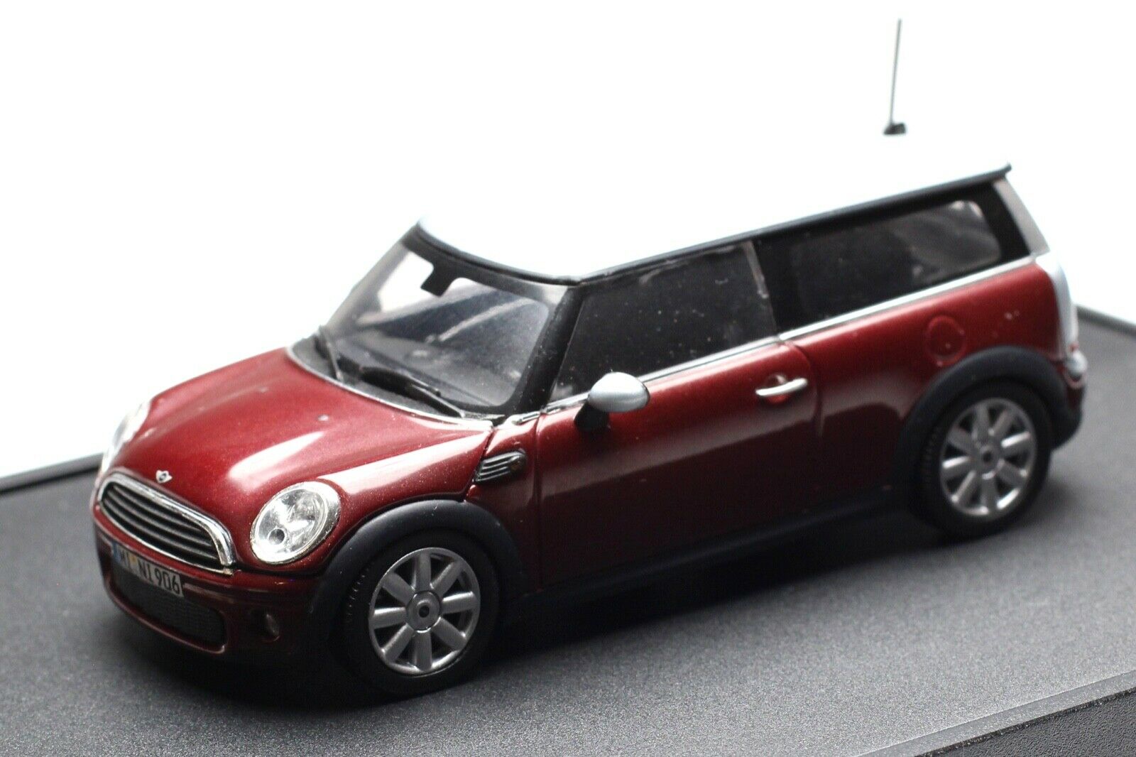 Minichamps Second Generation Modern Mini Cooper Clubman Mini Dealer ...