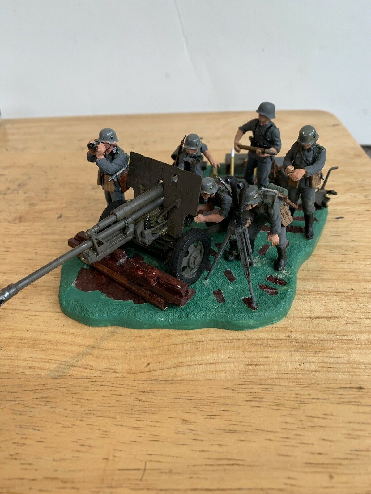 BUILT 1/35 Italeri WWII German Field Howitzer & Crew Diorama Painted ...