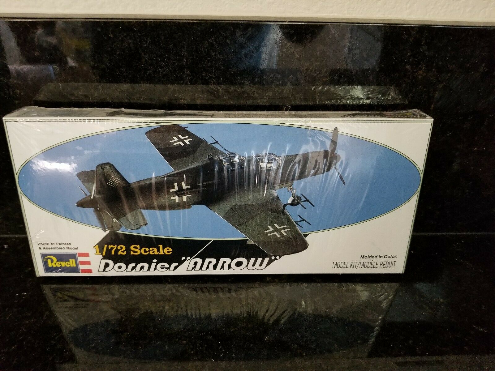 OLDER REVELL GERMAN DORNIER/ARROW PLANE 1/72 SCALE MODEL KIT | #22040531