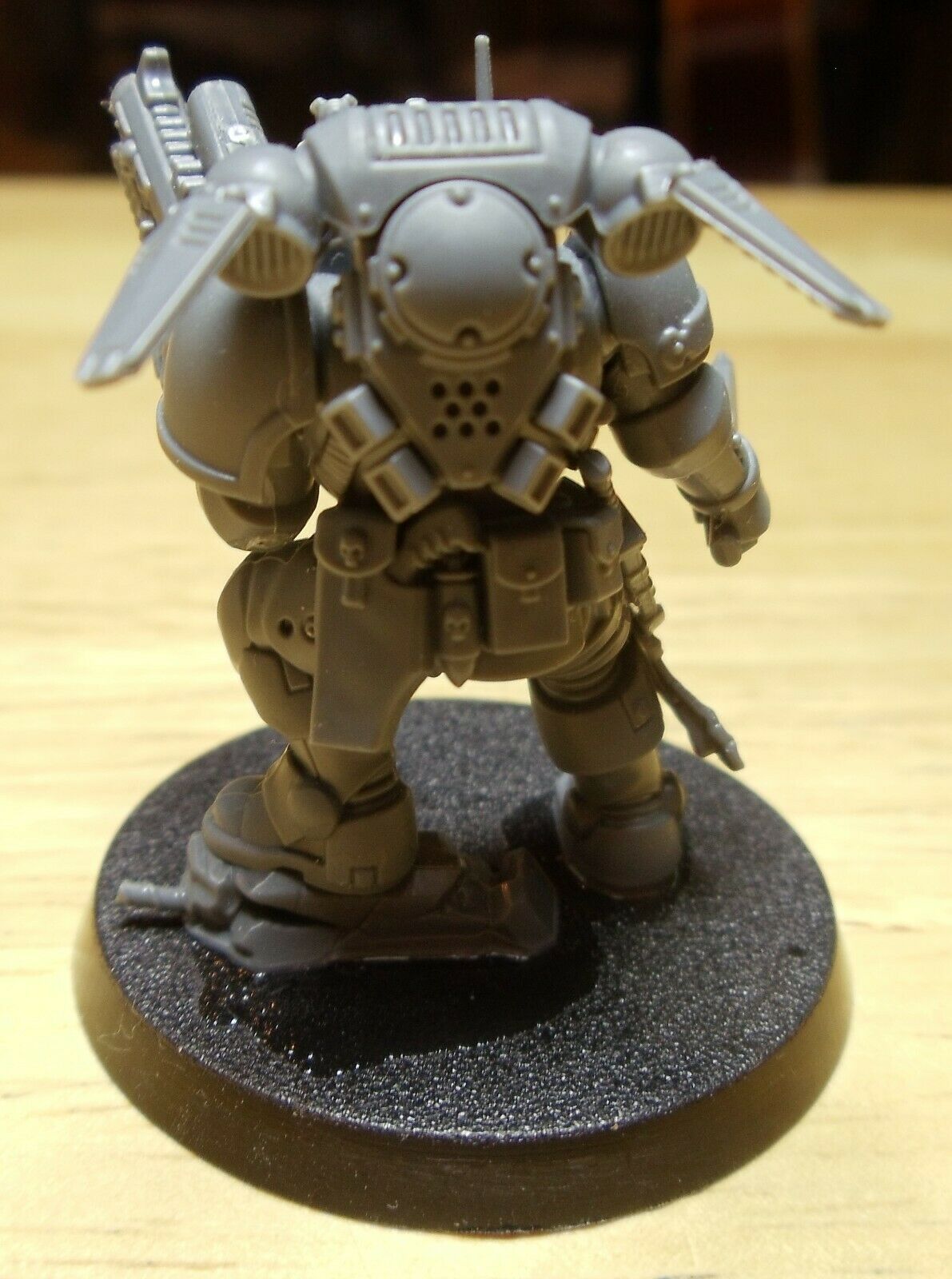 Warhammer 40K Primaris Space Marines Lieutenant In Phobos Armor Built ...