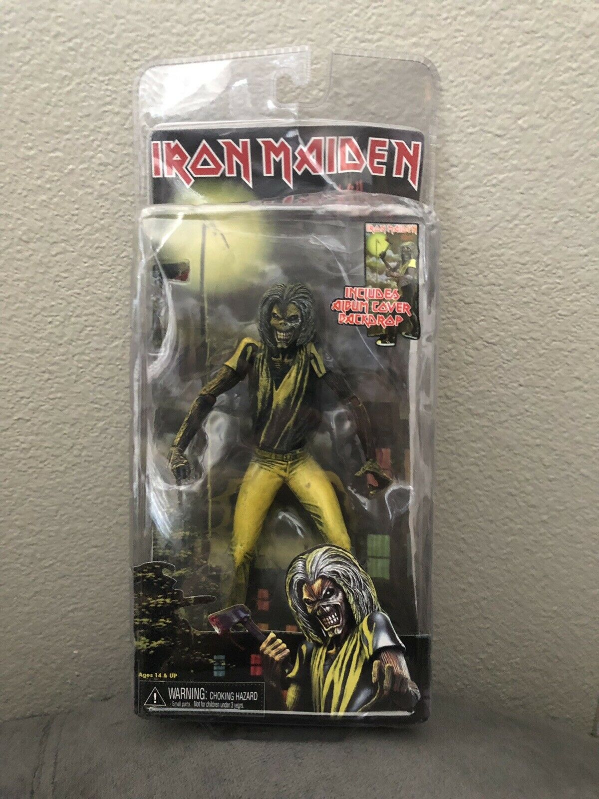 NECA Iron Maiden Killers 7 " Eddie Action Figure With Album Cover ...