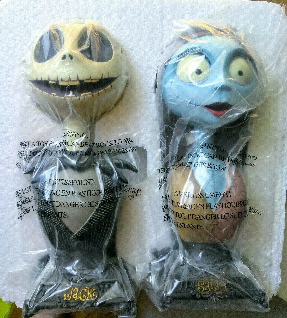 The Nightmare Before Christmas Jack And Sally Busts Disney Figures ...