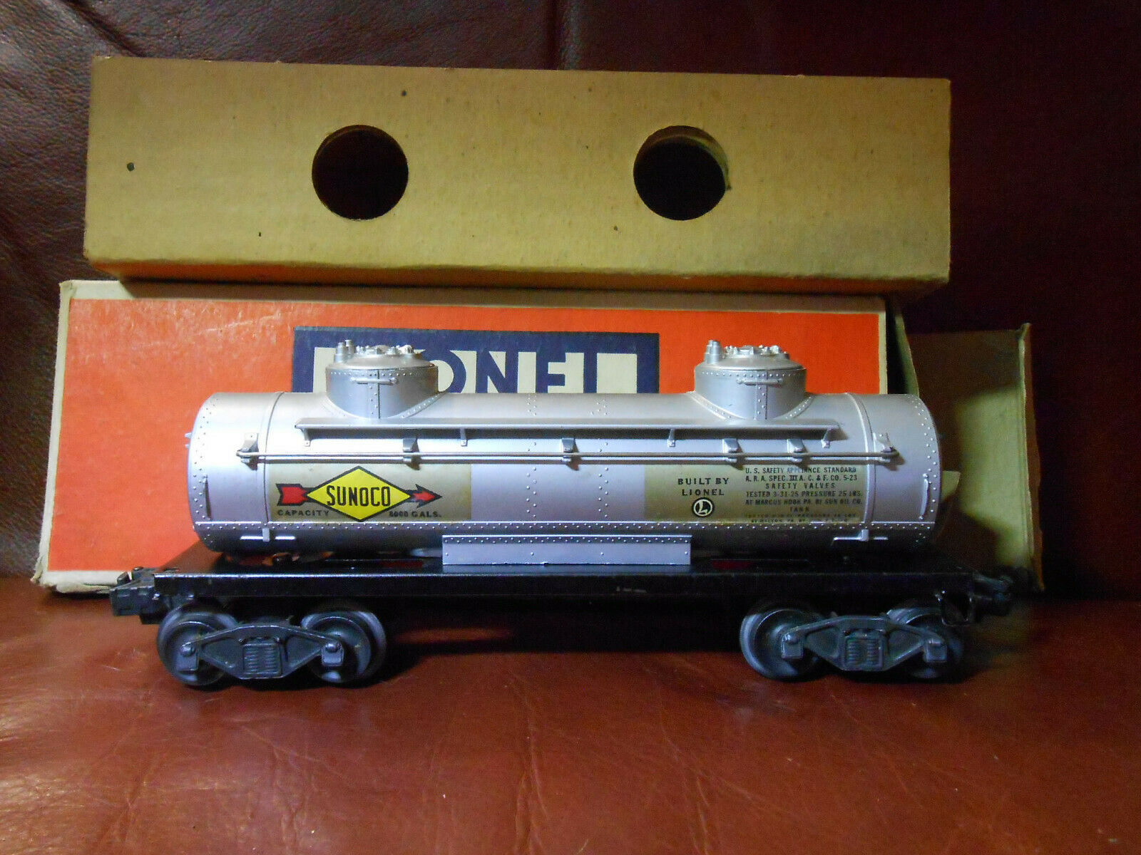 LIONEL POSTWAR 2465 SUNOCO TANK CAR - EX. IN Brick 1946 BOX W/INSERT ...