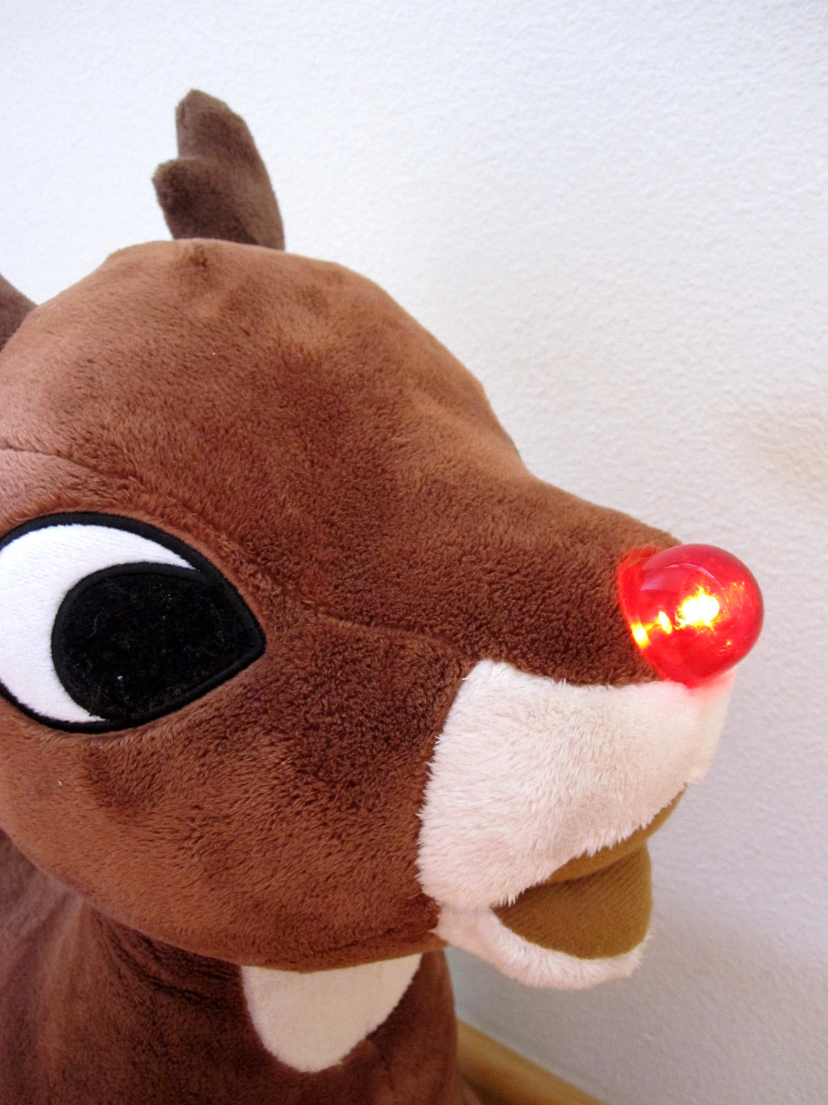 LIFESIZE Rudolph The Red Nosed Reindeer Plush Display BLINKING NOSE Dan ...