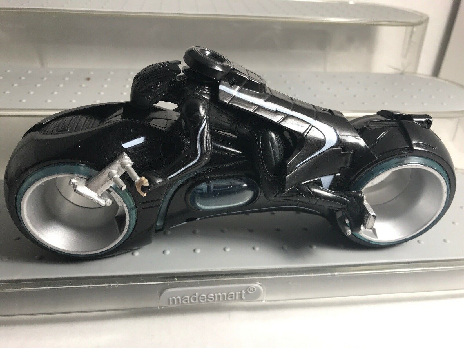 2010 Spin Master TRON Legacy Deluxe Sam Flynn Light Cycle Lights Sound ...