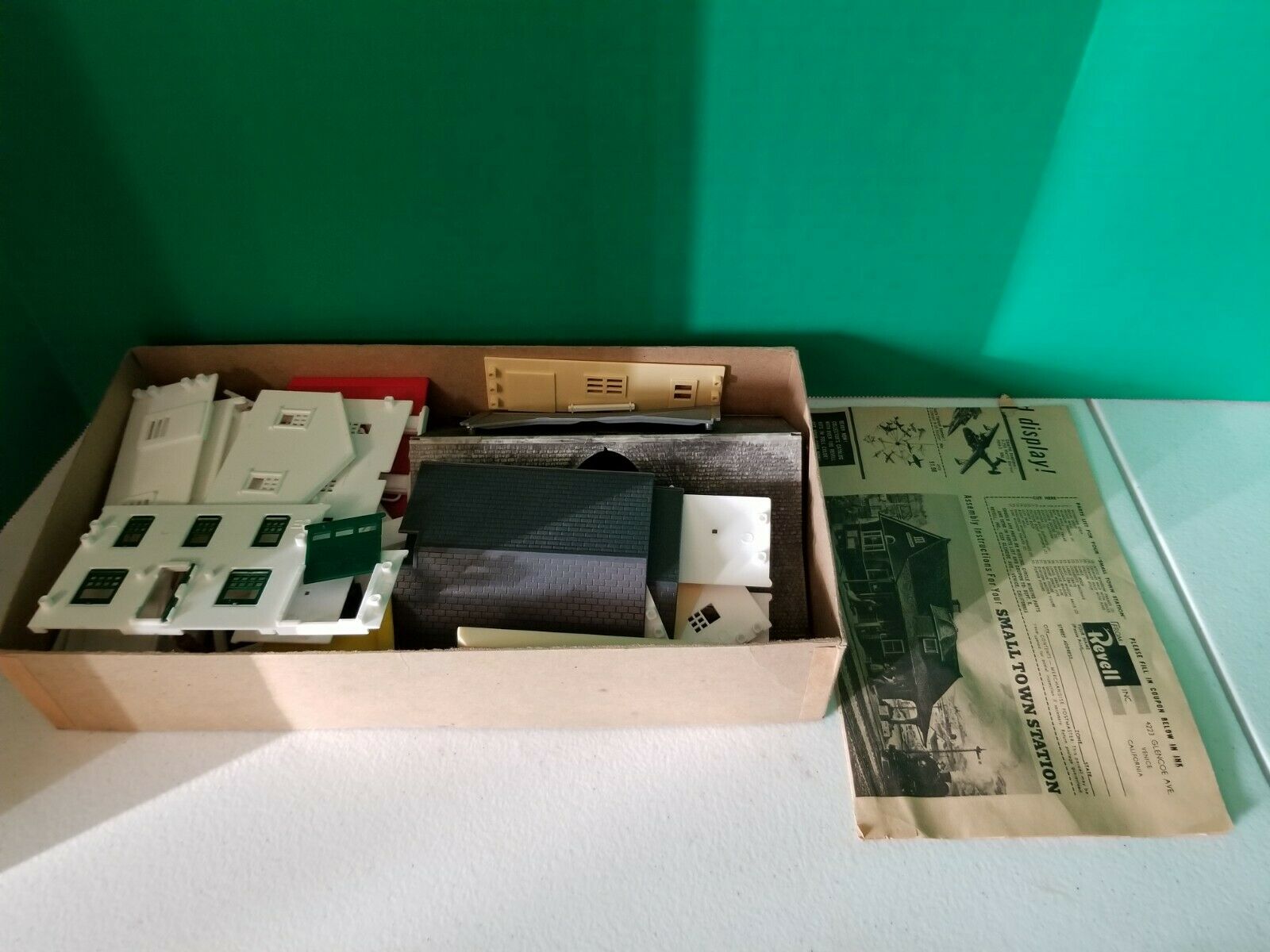 1958 Revell SMALL TOWN STATION Kit T - 9001 HO Scale Kit | #21895318