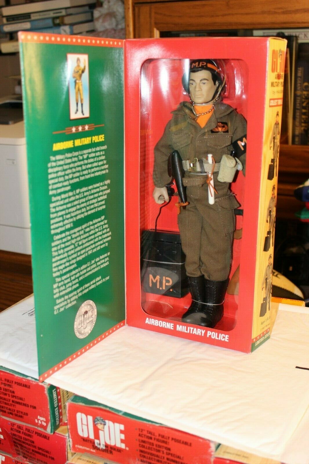 1996 GI Joe 12” Airborne Military Police Action Figure Caucasian ...