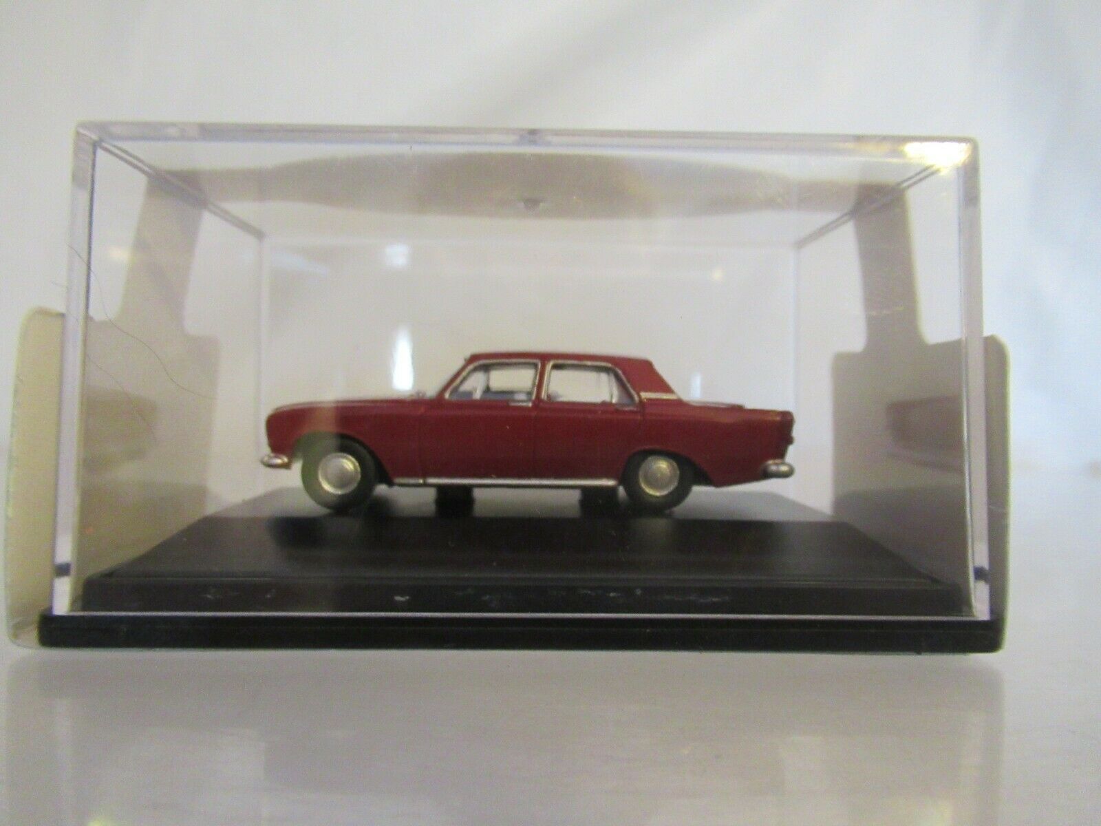 OXFORD RAILWAY SCALE FORD ZEPHYR IMPERIAL - MAROON SCALE 1:76 76ZEP005 ...