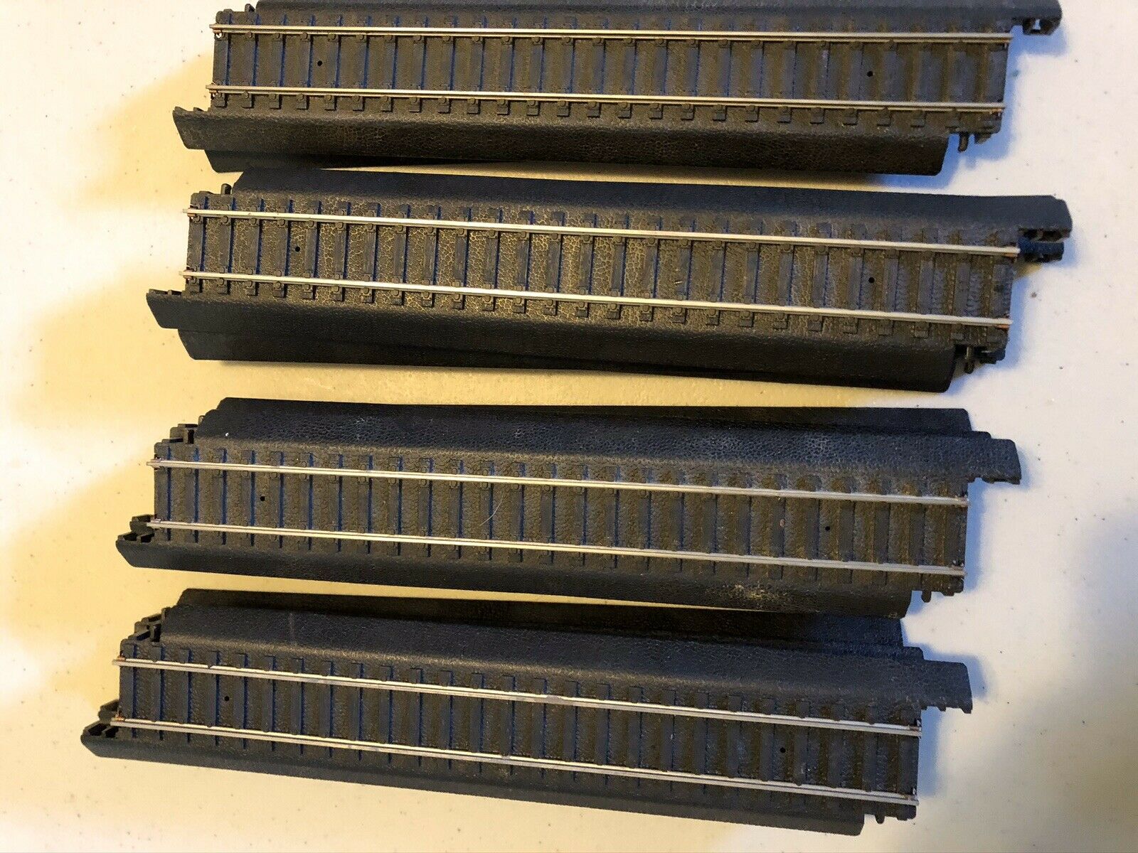 Life - Like HO Scale Power - Loc Track, 2 Transformers And 1 Power Pack ...
