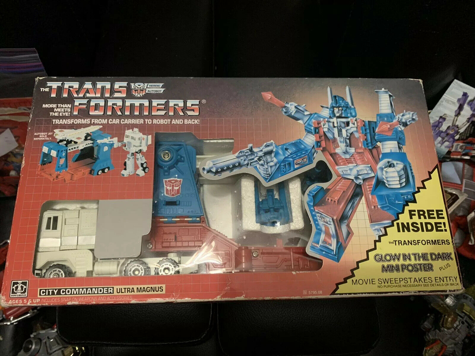 Hasbro Transformers G1 Reissue: Ultra Magnus Action Figure | #21594072