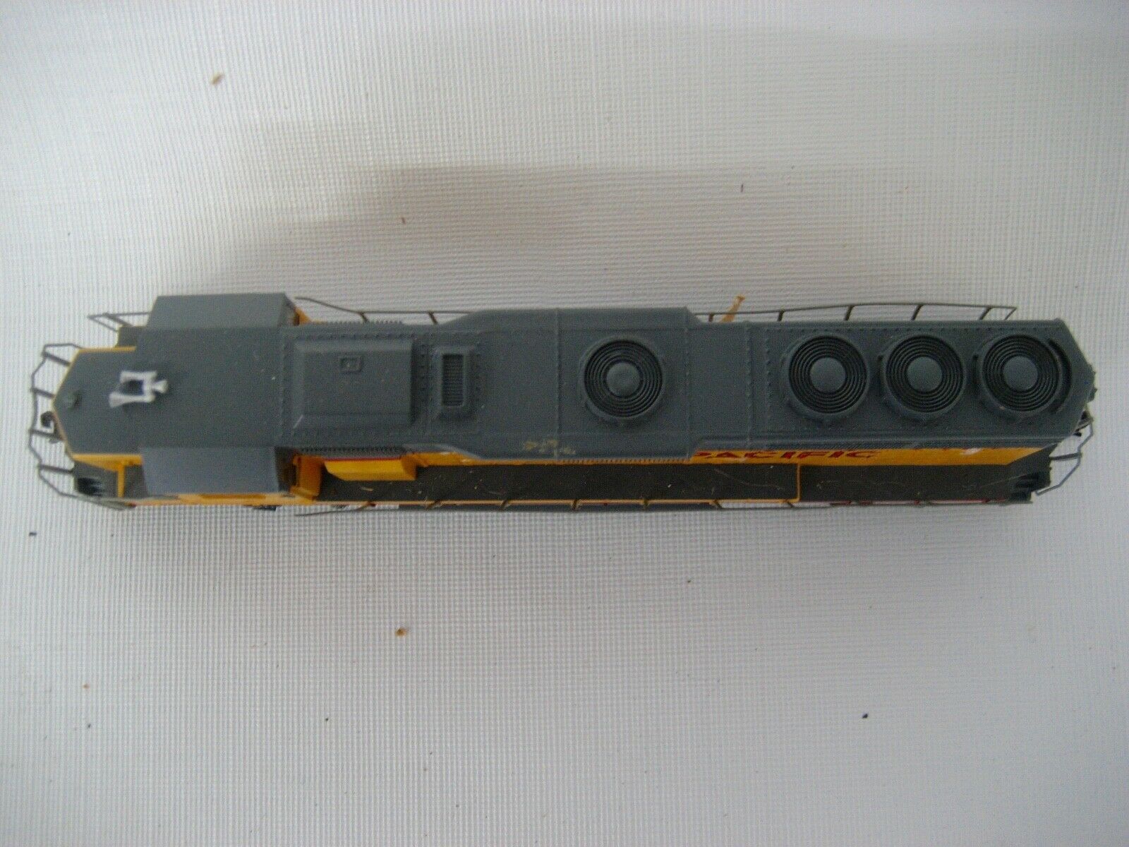 Union Pacific Railroad HO Scale Train Engine | #21539226