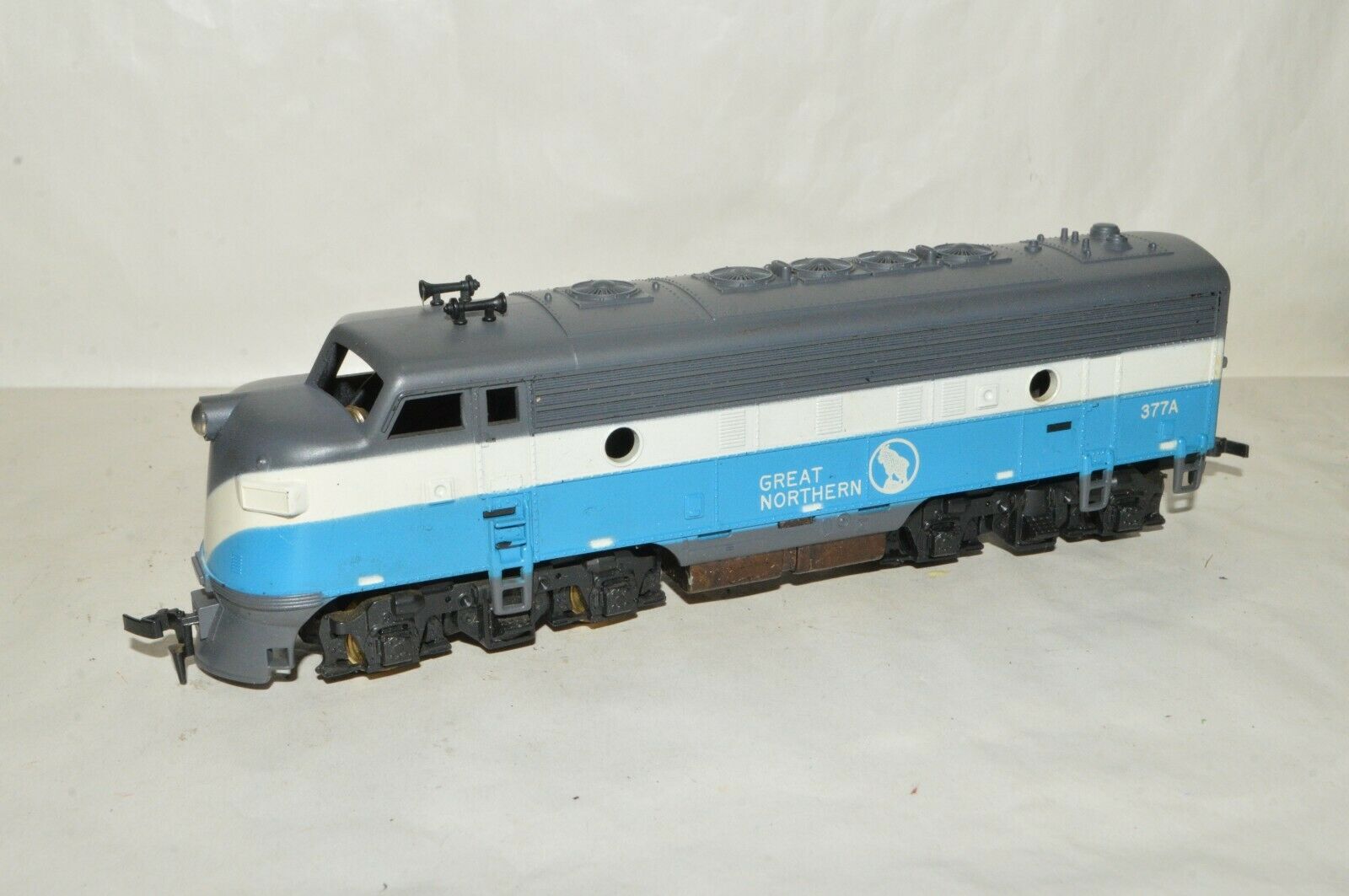 HO Scale Tyco Great Northern Ry EMD F7A F9 Locomotive Train | #21505552