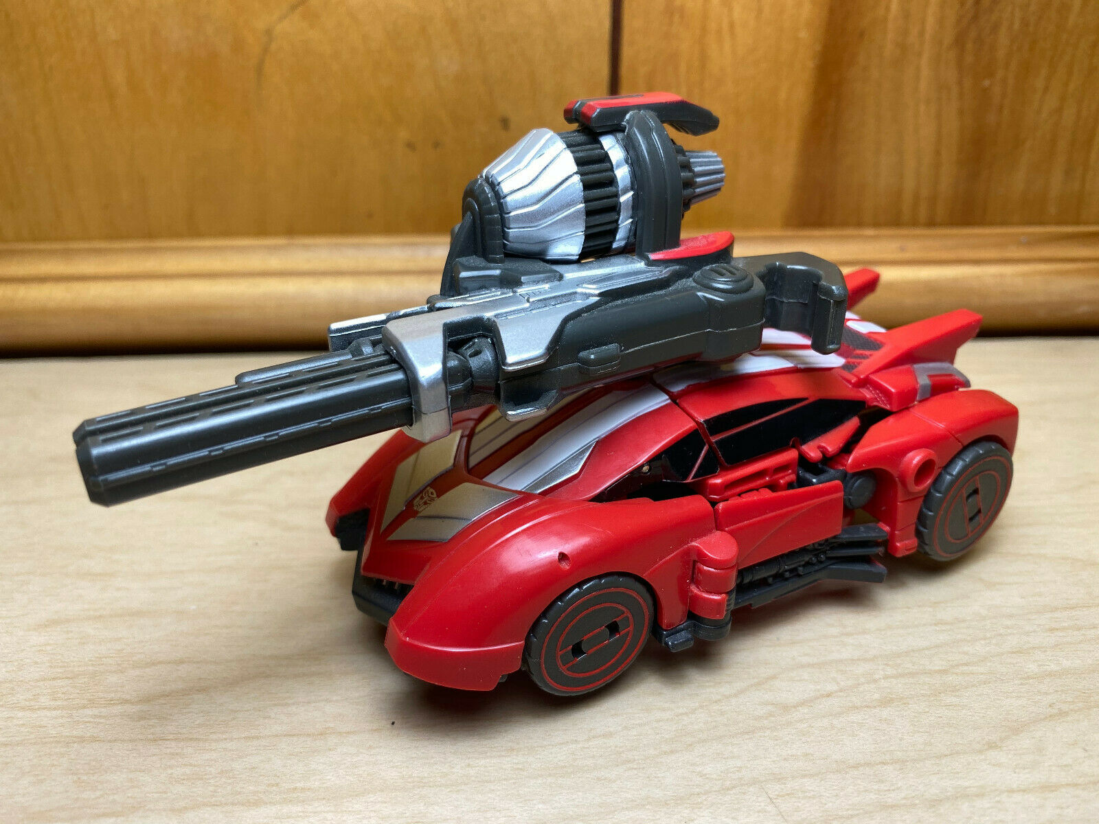 Hasbro Transformers Generations Fall Of Cybertron Deluxe Sideswipe ...