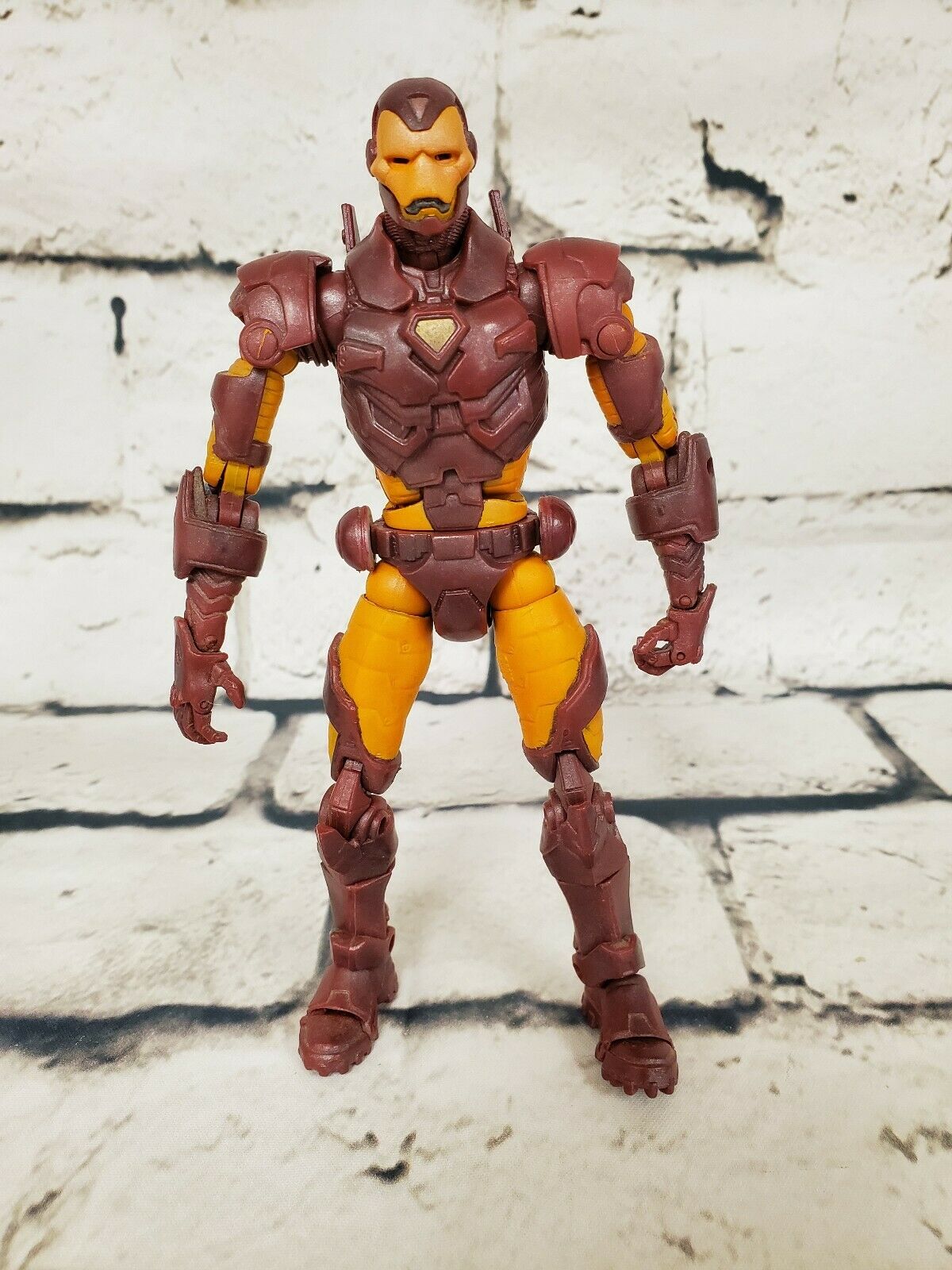 2005 Marvel Legends Toy Biz Modern Iron Man With Mask Action Figure ...