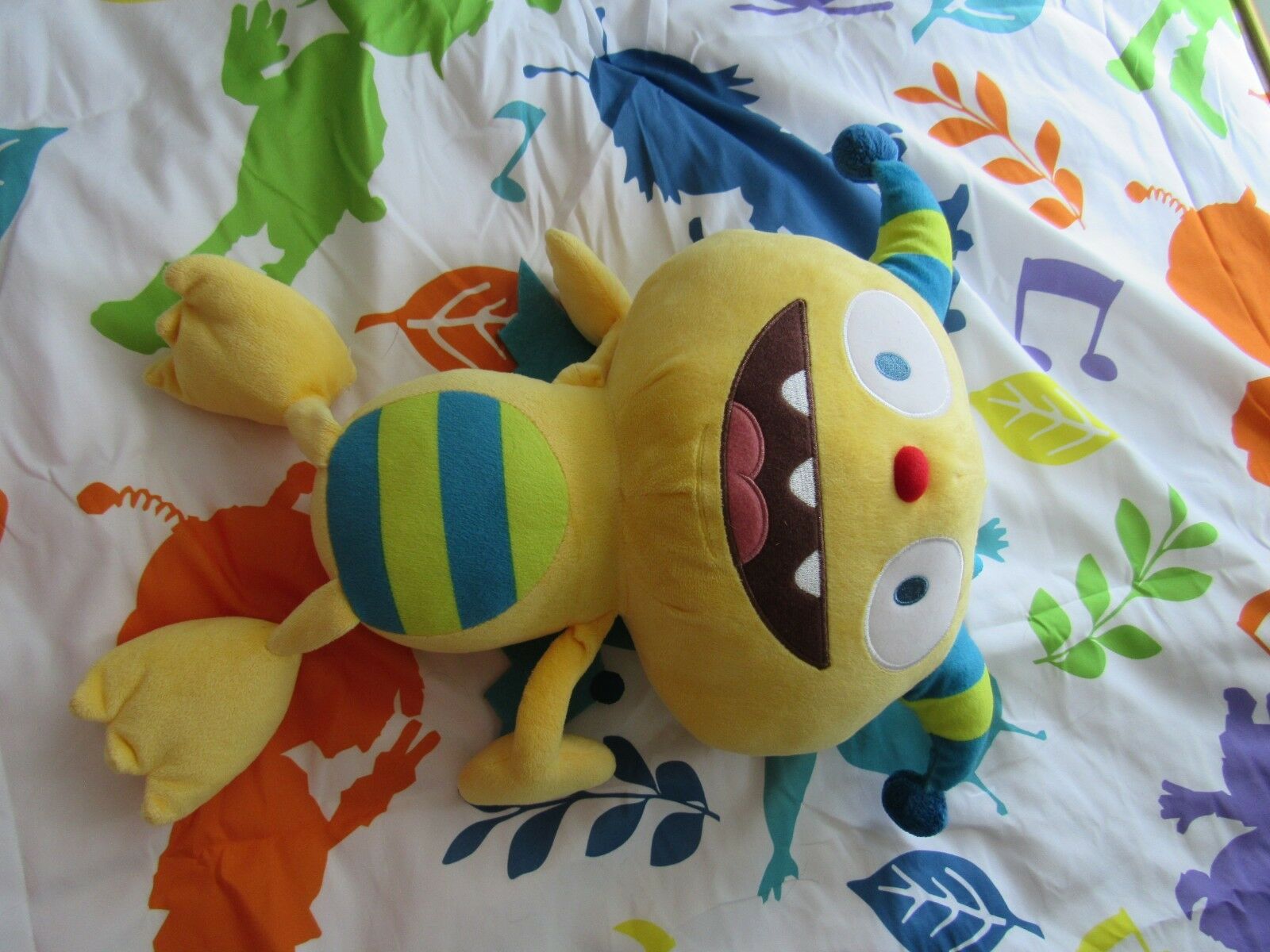 DISNEY JUNIOR Henry Hugglemonster Yellow Green Blue HENRY MONSTER 16 ...