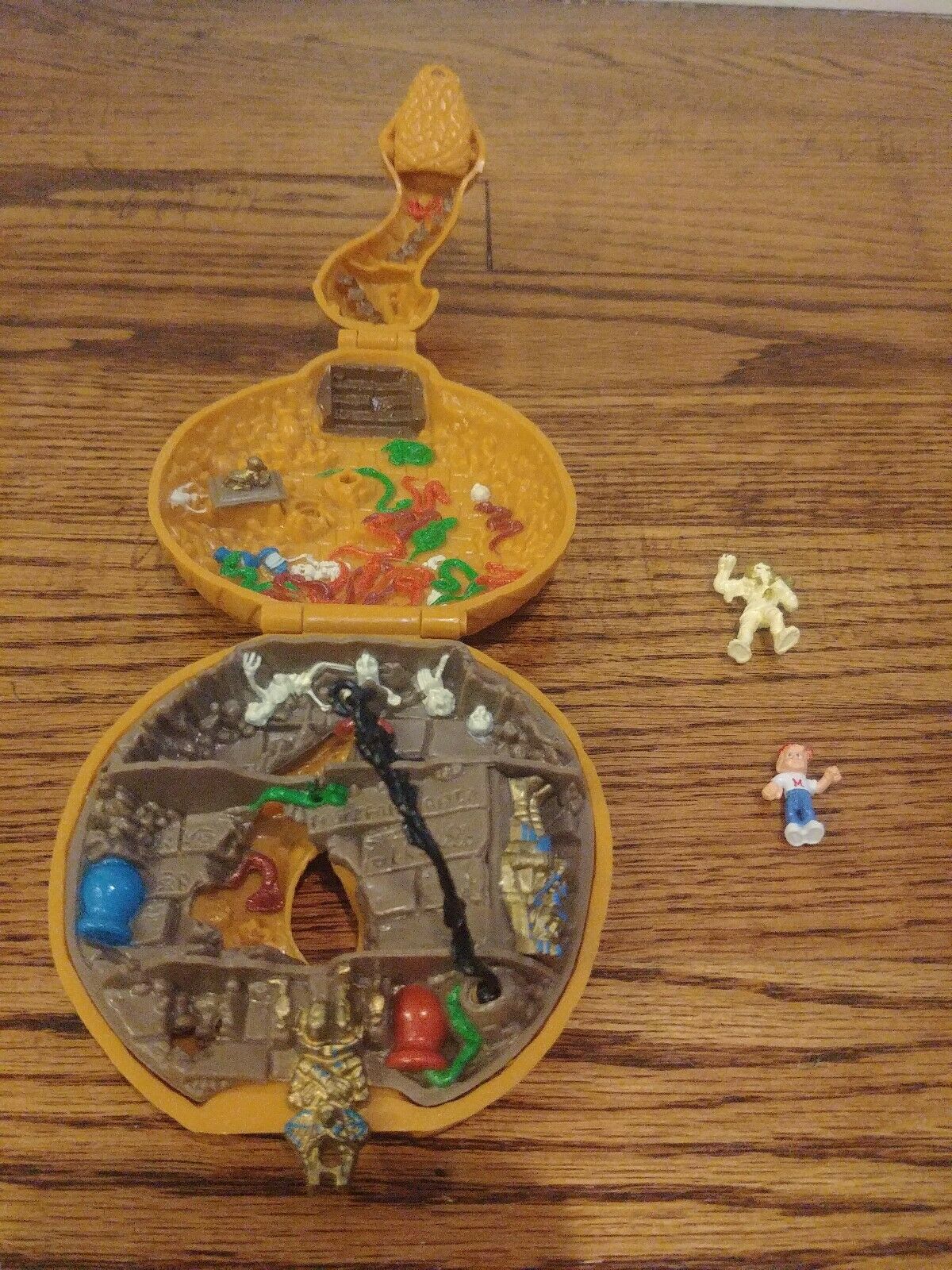 Mighty Max Palace Of Poison Temple Of Venom Doom Zones W/ Mummy & Max ...