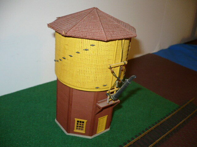 HO SCALE WOODEN STEAM ERA WATER TOWER BUILT - UP | #21239529